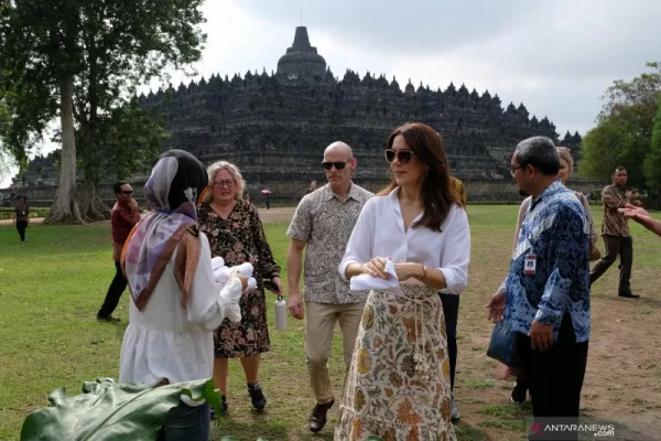 Crown Princess Mary Visit Indonesia – Day 3 – The Real My Royals