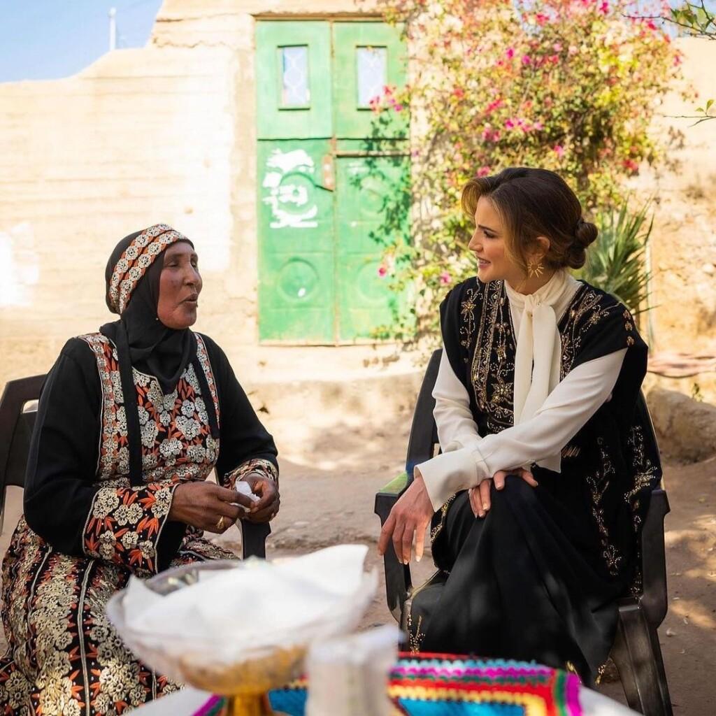Queen Rania of Jordan Visit to Ghor Al Safi Women’s Society for Social ...
