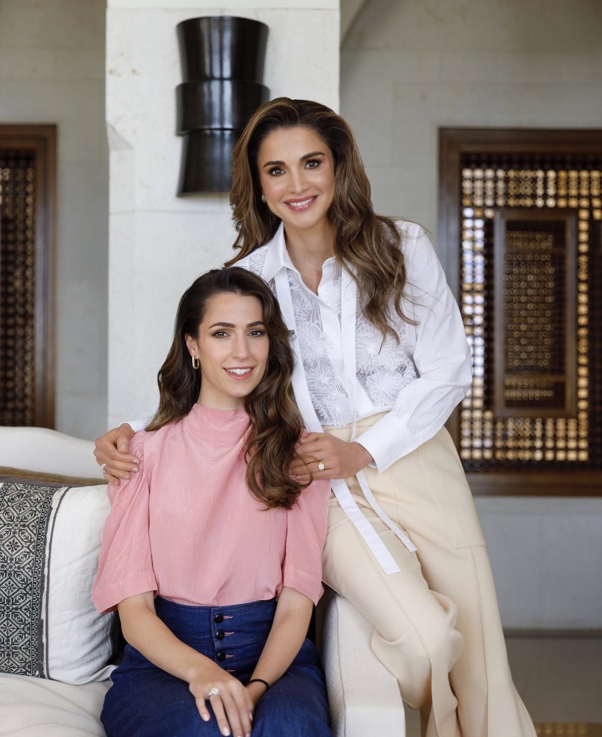 Queen Rania shared a new photo with Rajwa ahead of her 29th birthday ...
