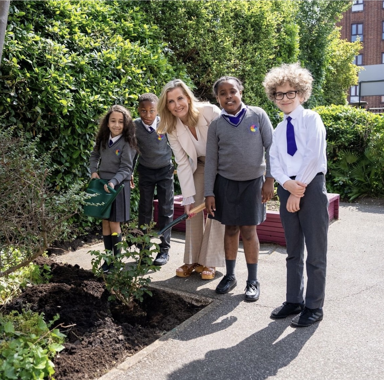 The Duchess of Edinburgh visit Richard Atkins Primary School – The Real ...