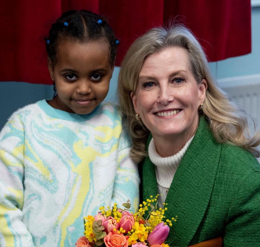The Duchess of Edinburgh visits the Katherine Low Settlement – The Real ...