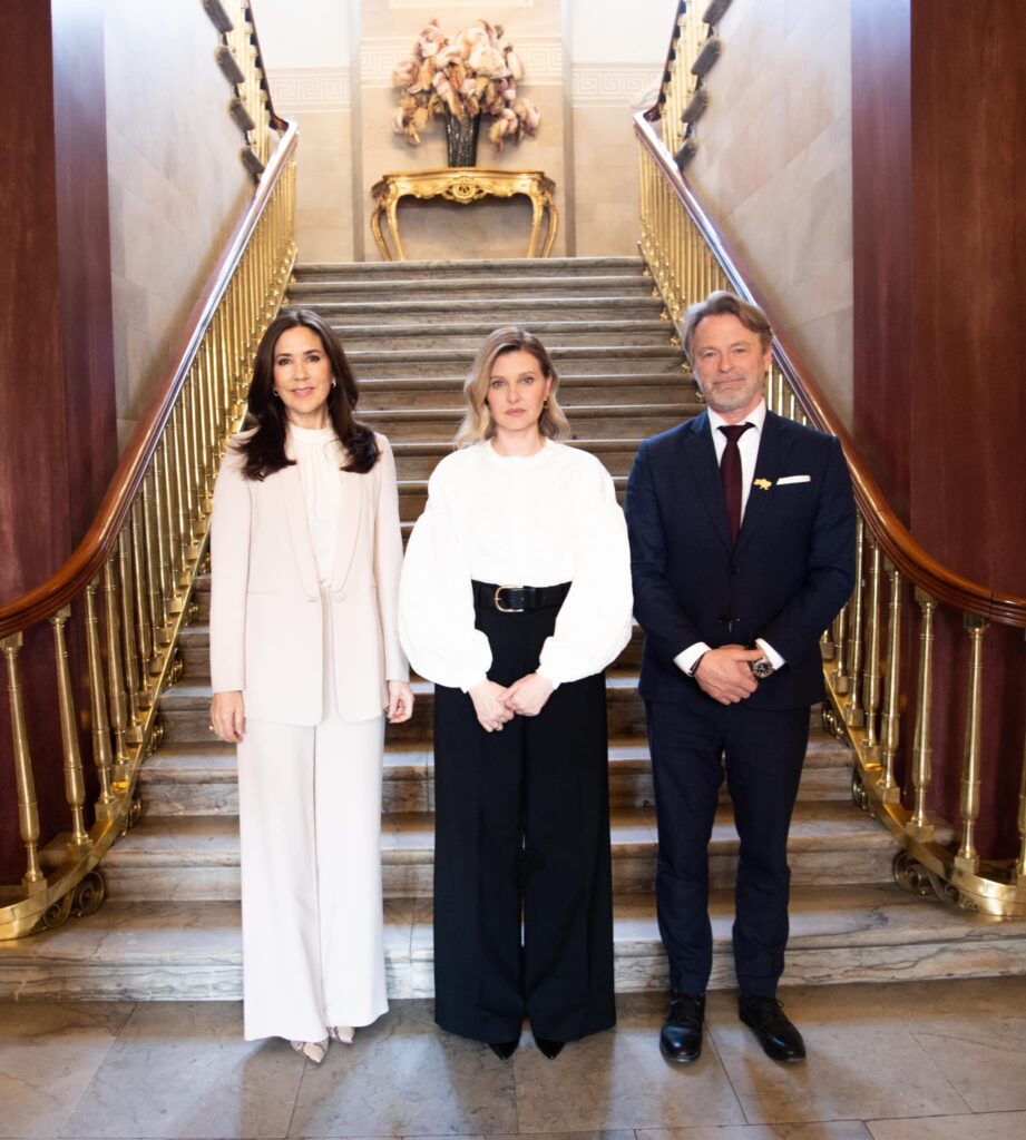 Queen Mary met with The First Lady of Ukraine at Frederik VIII’s Palace ...
