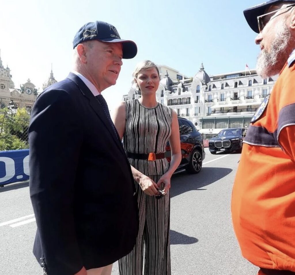 Prince Albert and Princess Charlene met with the volunteers of the ...