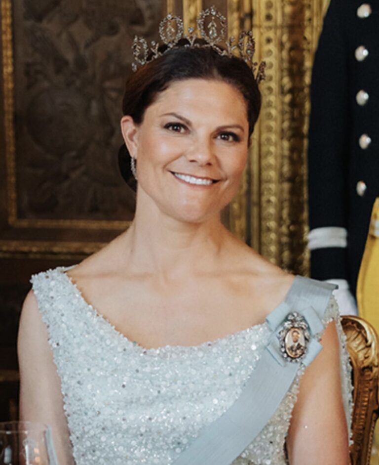 Page 4 – The Real My Royals