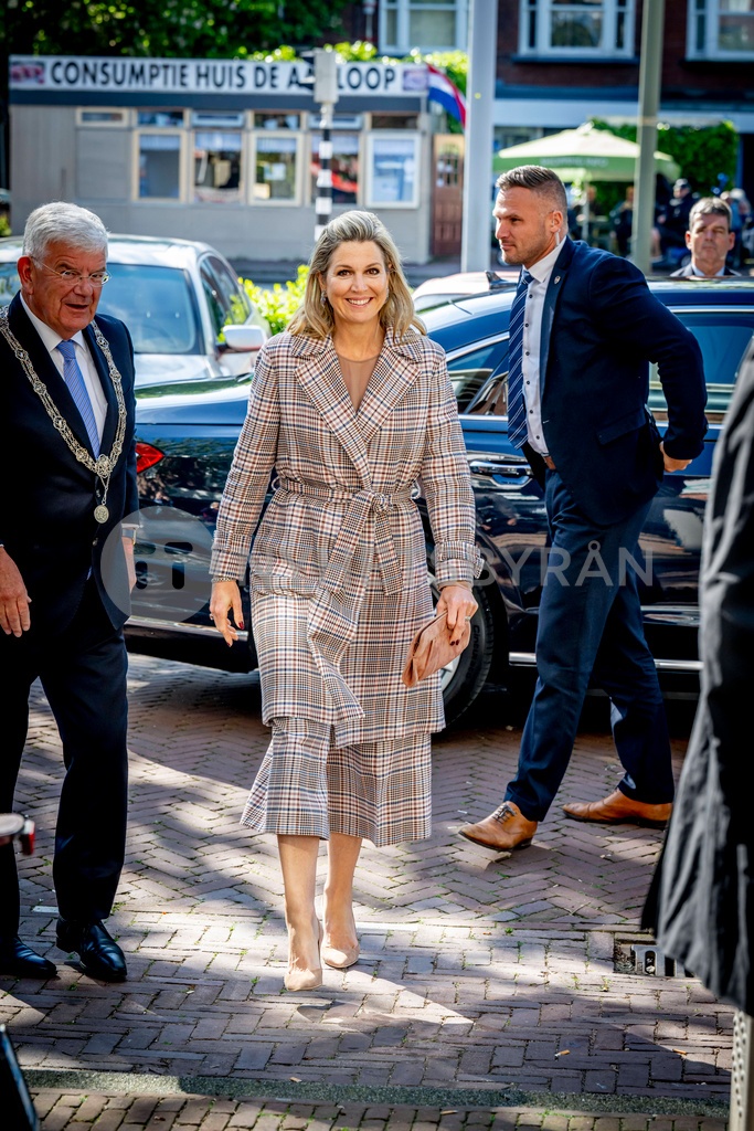 Queen Maxima Visit to the “Adam” Fatherhood Centre in The Hague ...