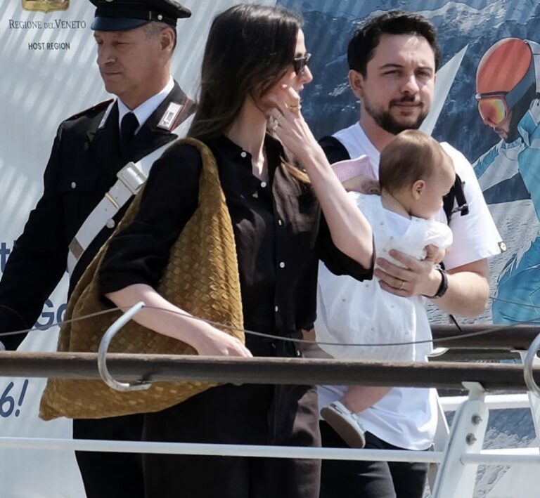 Queen Rania, Crown Prince Hussein, Princess Rajwa and Princess Iman in ...